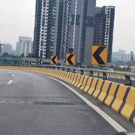 T.11 Chevron Delineator Sign | Quality JKR Signboard MY | Welldone